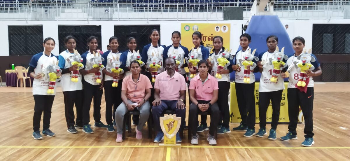 P.K.R.Arts College For Women